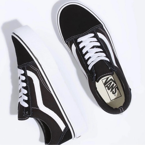 Vans | Shoes | Vans Womens Old Skool Platform Shoes Skate Sneakers Blackwhite Vna3b3uy28 | Poshmark